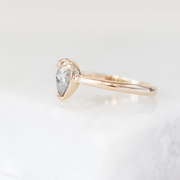 .73ct Zaria Salt & Pepper Diamond Ring - Yuliya Chorna Jewellery